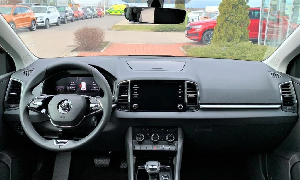 ŠKODA Karoq Ambition 1.5 TSI DSG 110 kW Fresh · Louda Auto