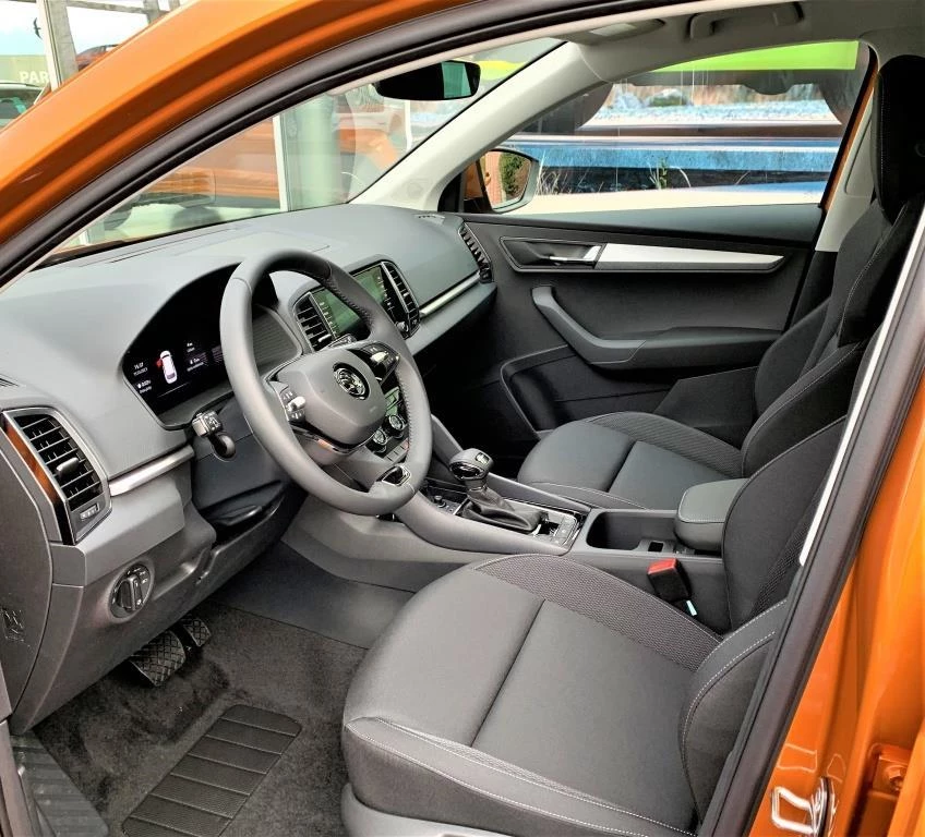 ŠKODA Karoq Ambition 1.5 TSI DSG 110 kW Fresh · Louda Auto