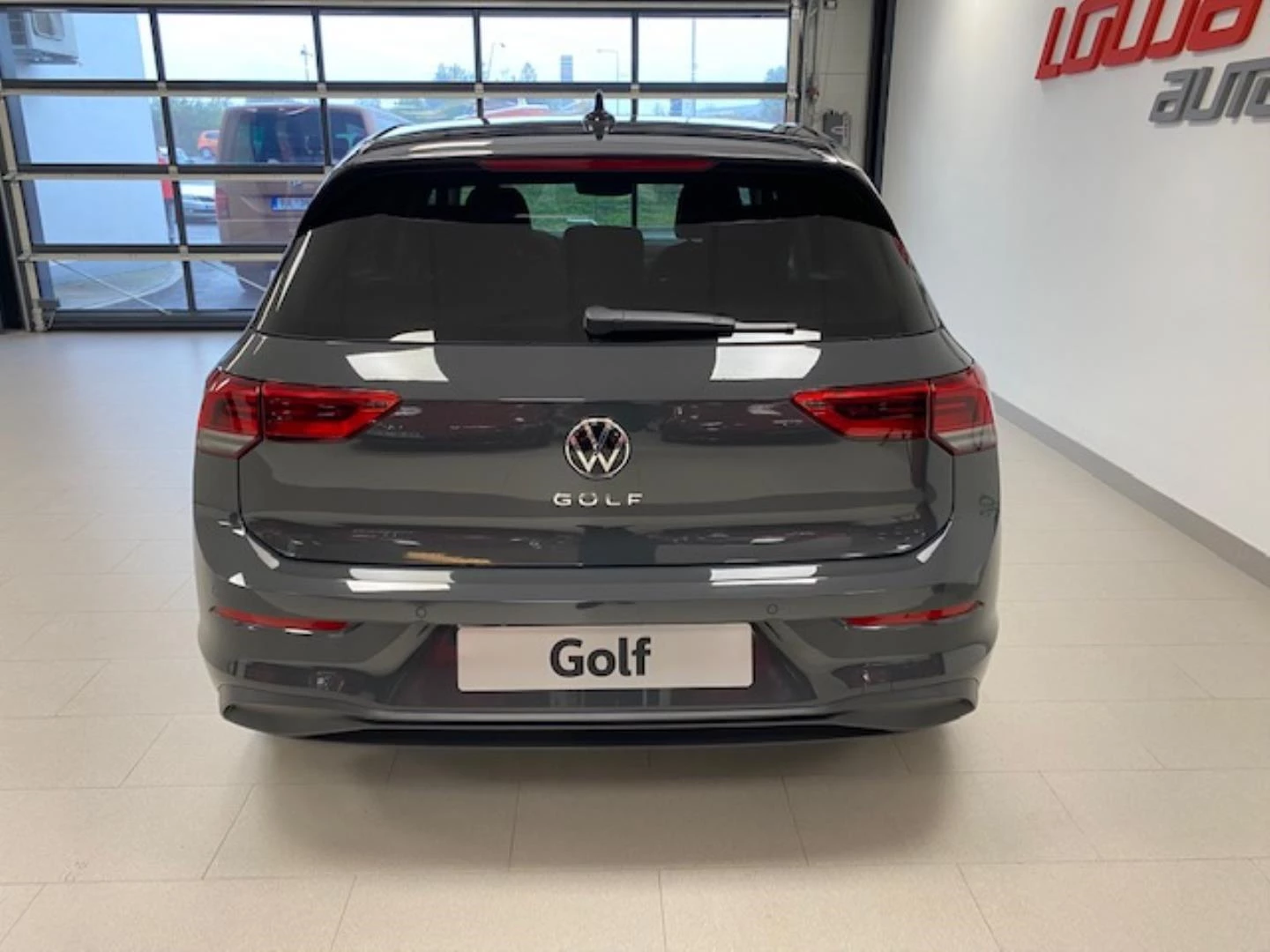 VOLKSWAGEN Golf Life 1,5 TSI 6G 96 kW · Louda Auto