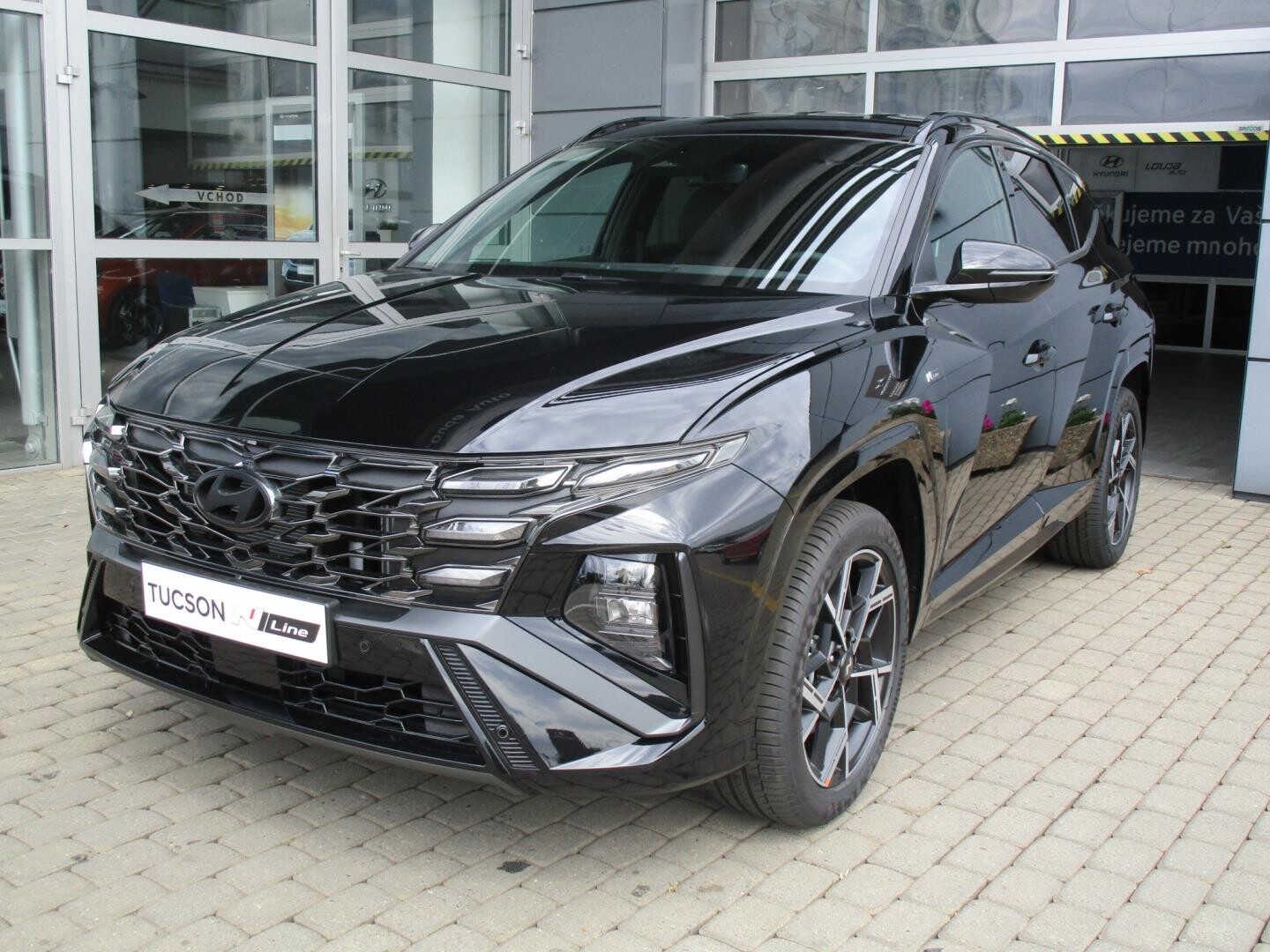 HYUNDAI TUCSON NX4 N Line 1,6 T-GDI 118 kW 7 Au 1,6 T-GDI 118 kW 118 kW ...