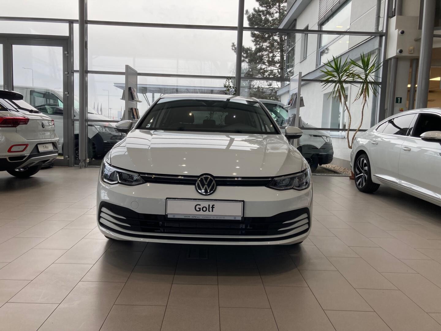 VOLKSWAGEN Golf Life 1,5 eTSI 7DSG mHEV 110 kW · Louda Auto