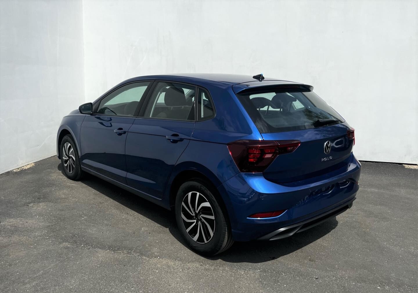 VOLKSWAGEN Polo Life 1,0 TSI 5G 70 kW · Louda Auto