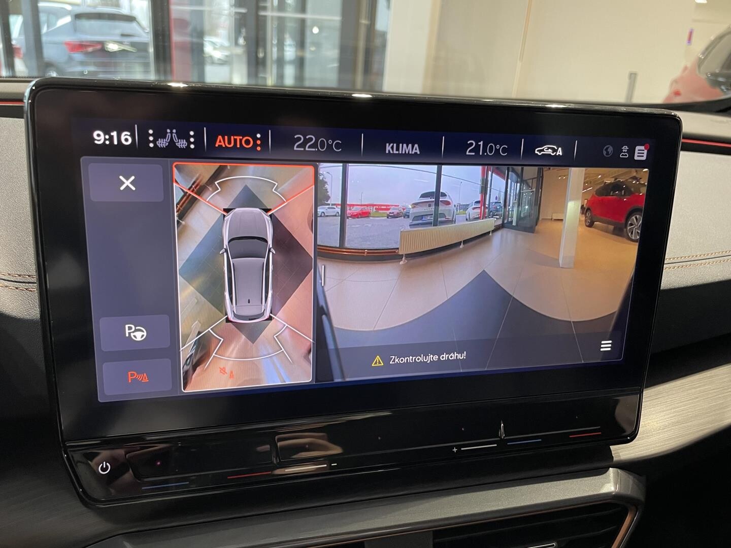 CUPRA Formentor VZ5 2.5 TSI 390k DSG7 4WD 287 kW Matrix, 360 kamery, modelový rok 23 · Louda Auto