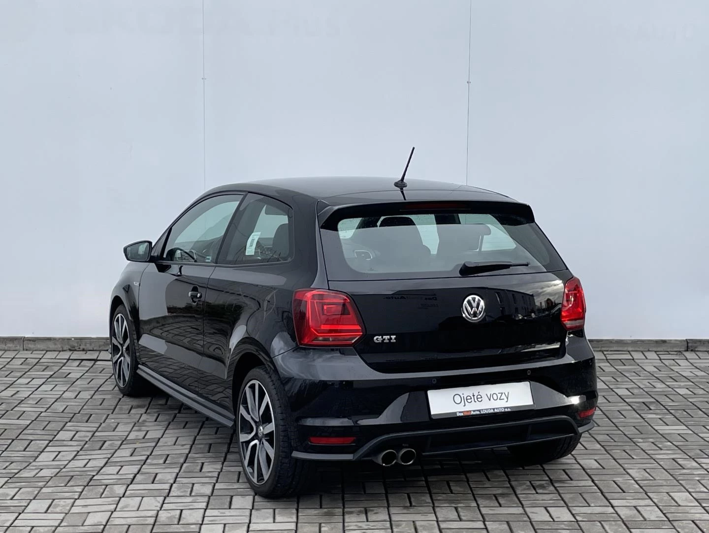 VOLKSWAGEN POLO GTI 1.8 TSI 141 kW manuál, CZ · Louda Auto