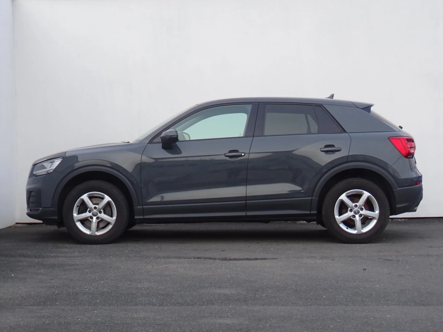 AUDI Q2 1.4 TSI 110 kW automat , · Louda Auto