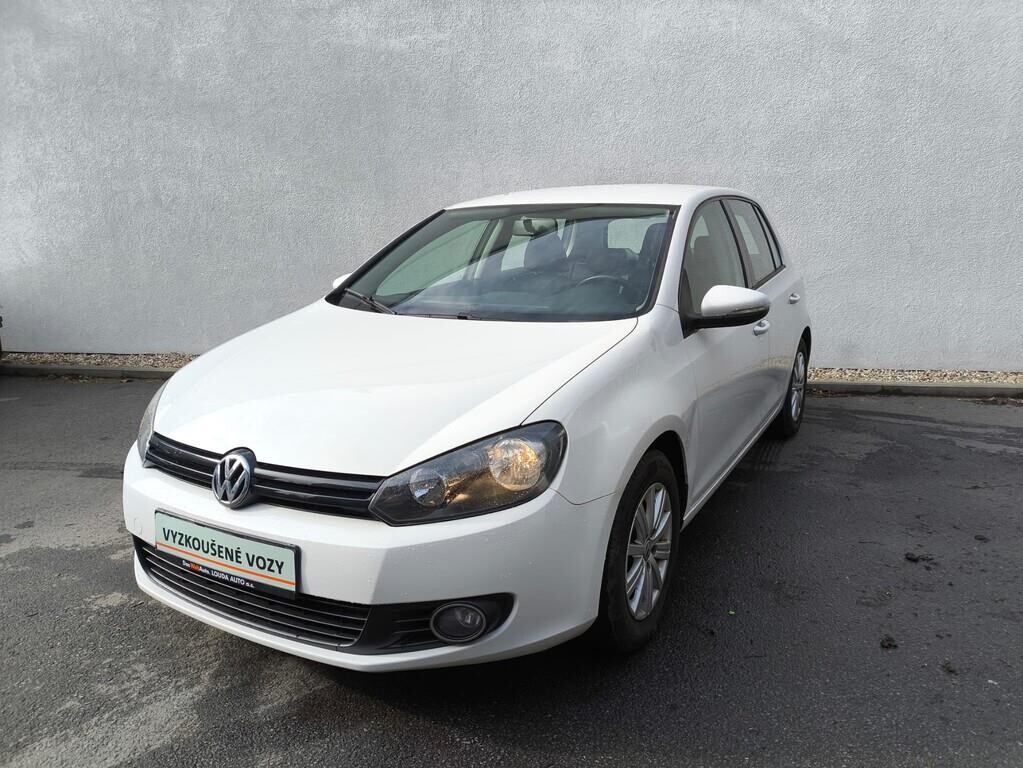 VOLKSWAGEN GOLF 1.2 TSI 63 kW manuál , · Louda Auto